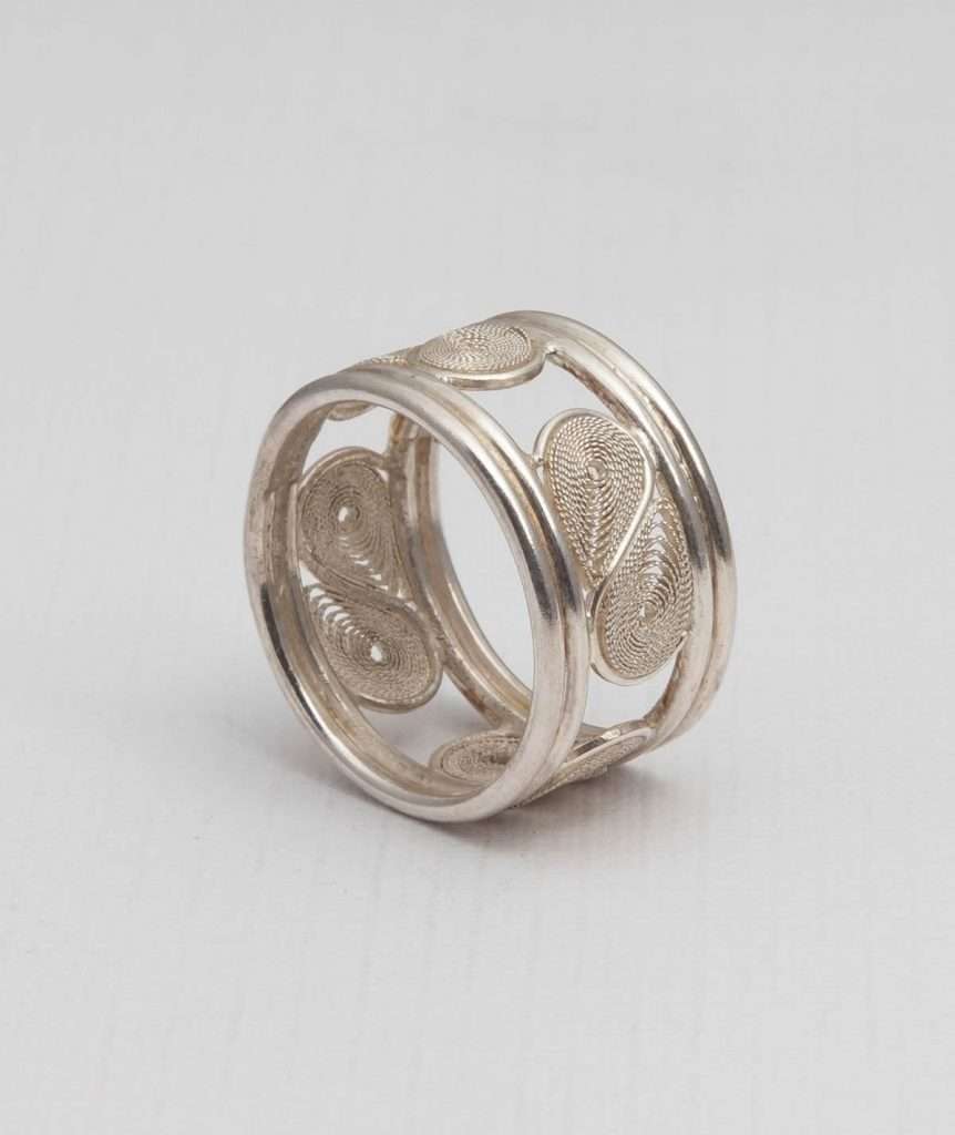 Filigree Band Ring | ARTEMANOS